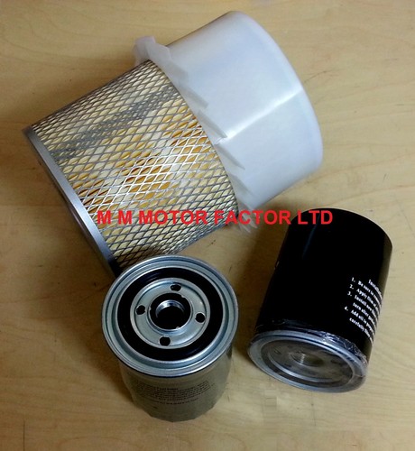 MITSUBISHI L200 WARRIOR 2.5 DIESEL TURBO AIR OIL DIESEL FILTER SERVICE ...