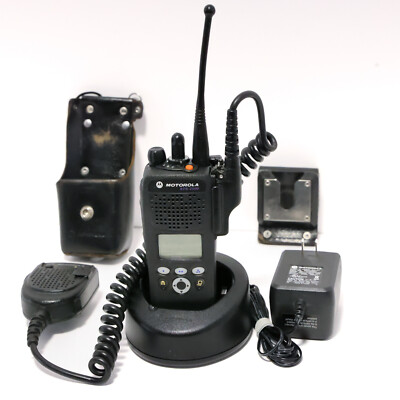 COMPLETE MOTOROLA XTS2500 Model II UHF 450-520Mhz Radio H46SDF9PW6BN ...