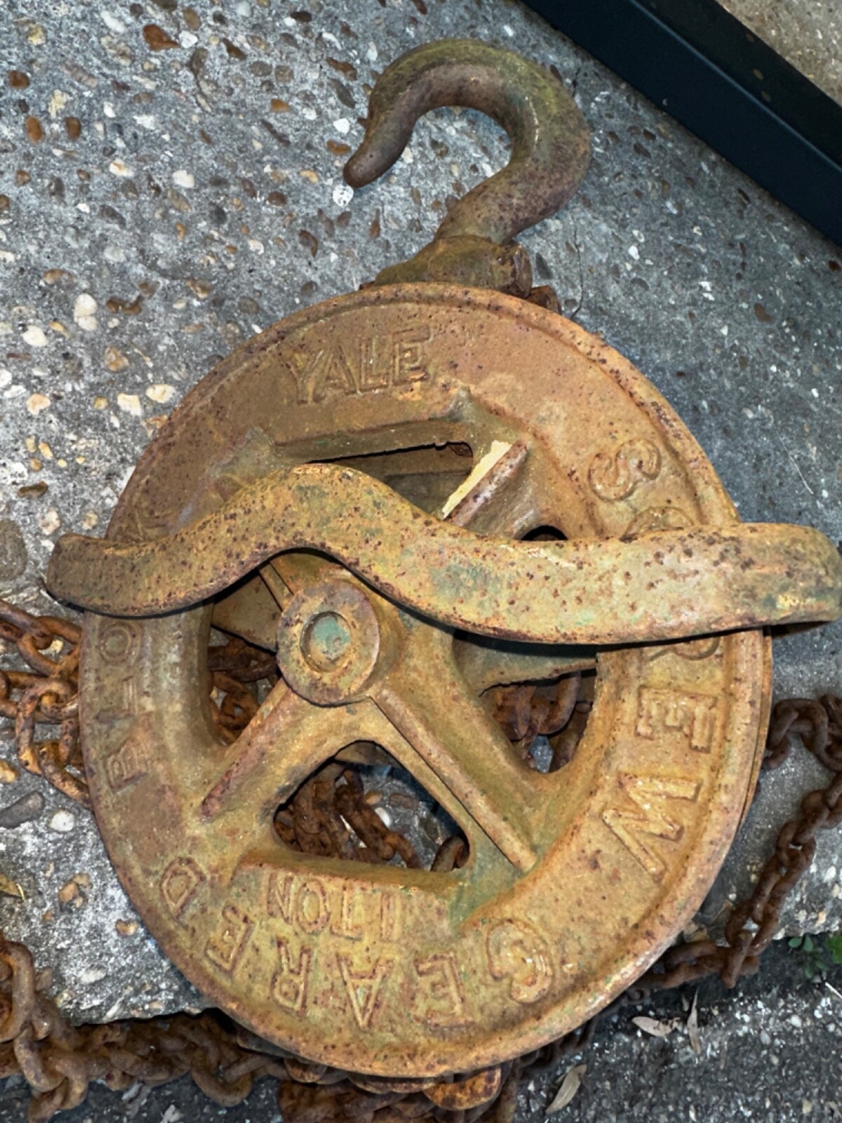 Vintage Yale & Towne 1 Ton Block n Tackle Chain Hoist Screw Geared ...