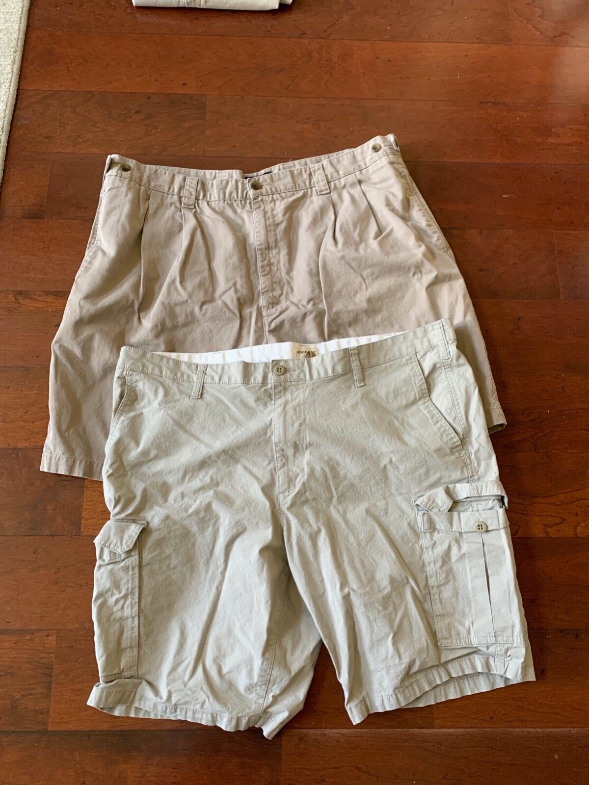 Lot x 2 Pairs Men's Dockers Shorts Khaki 42 Flat Front Cargo & Pleated ...