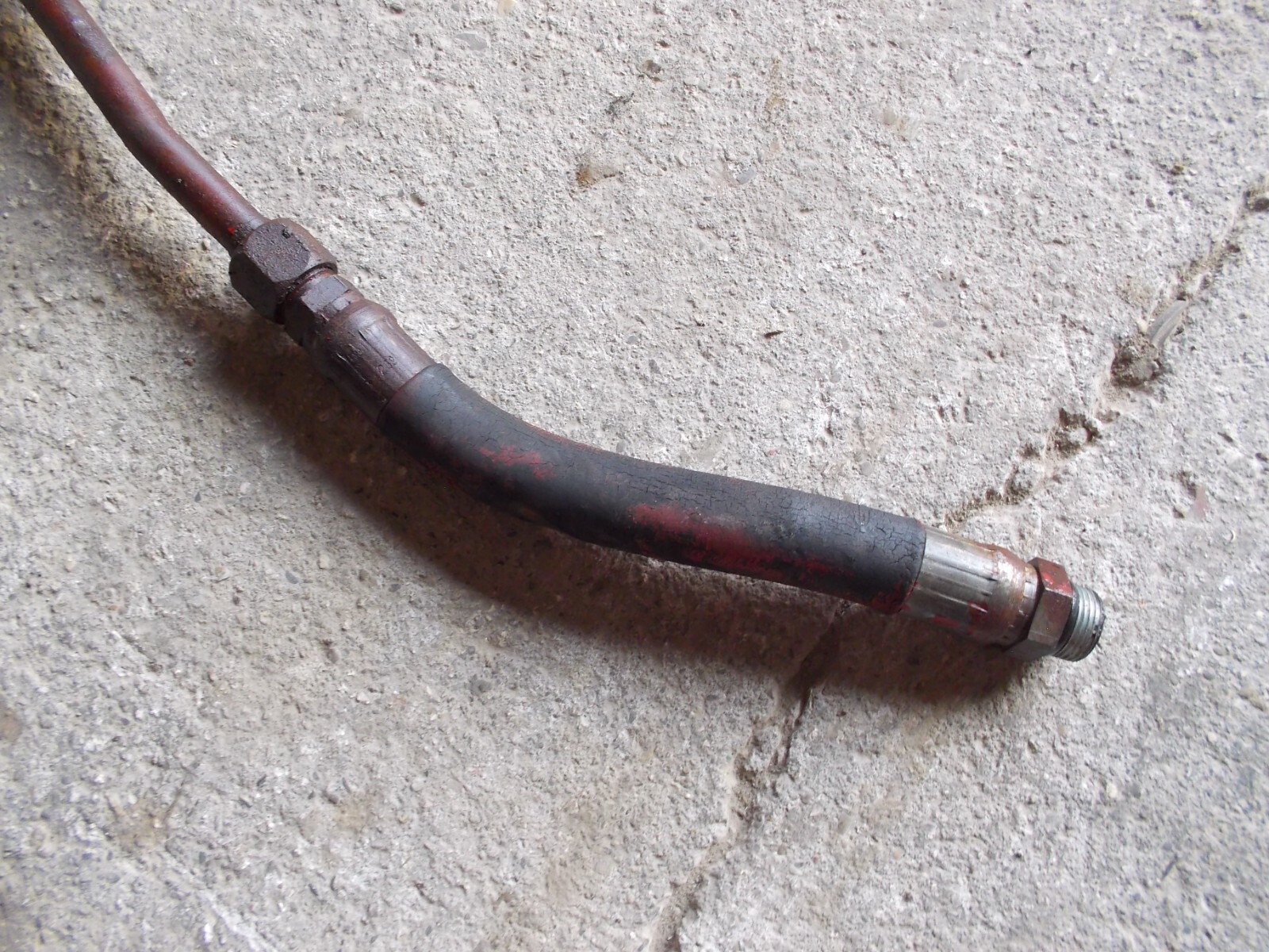 International Farmall 606 IHC tractor main valves hydraulic artery oil ...