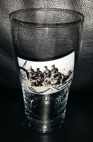 RARE COLLECTABLE VB VICTORIA BITTER 285ML BEER GLASS 2010 RAISE A GLASS ...
