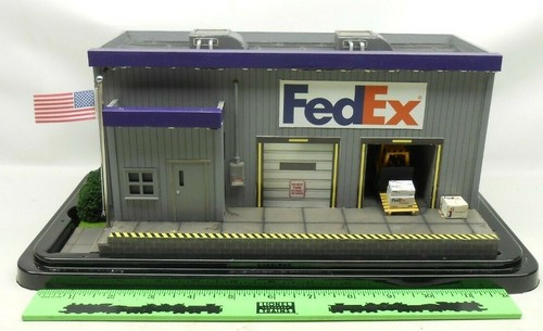 Menards ~ O Scale FedEx Freight Building ****Prototype**-*** | eBay