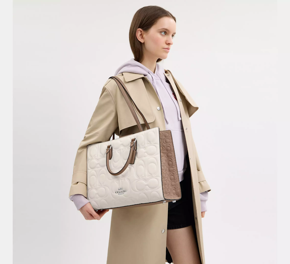 NWT Coach Maggie Tote Bag In Blocked Signature Leather CY673/CY672 | eBay