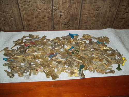 Lot of 500 UNCUT Key BLANKS HOUSE CARS etc Lot old vintage KEYS -9.5LBS ...