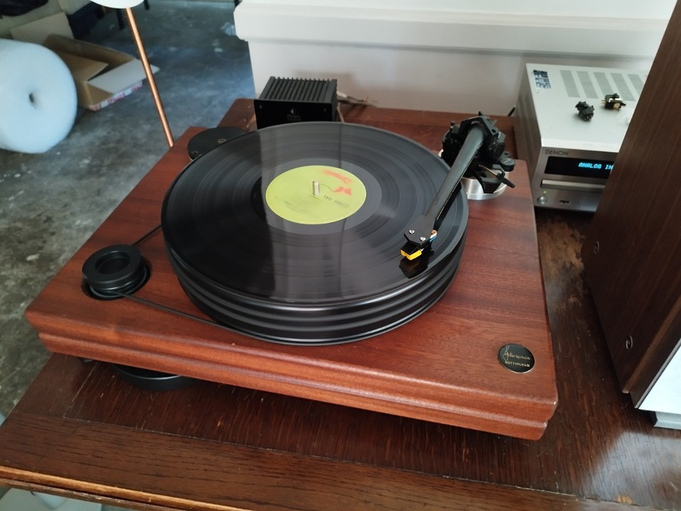 Nottingham Analogue Interspace Turntable with SME V Tonearm Mountings ...