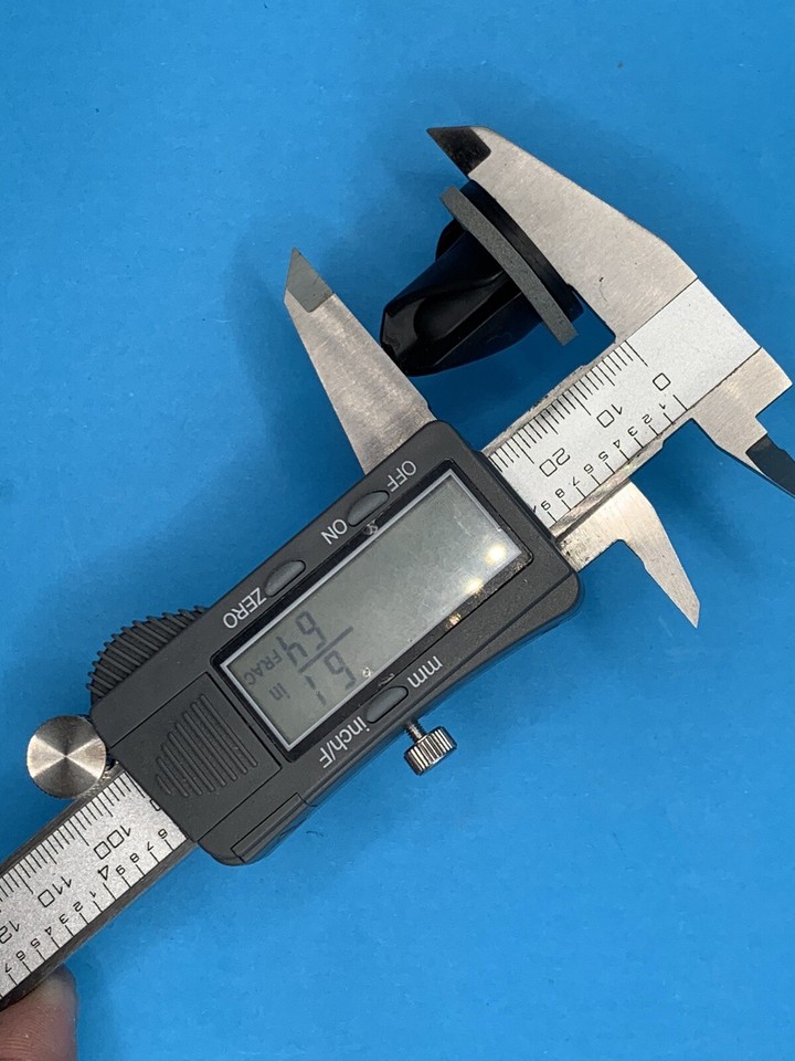 (QTY 4) TAIL LIGHT RETAINER CLIP for 07-13 SILVERADO SIERRA 11561987 ...