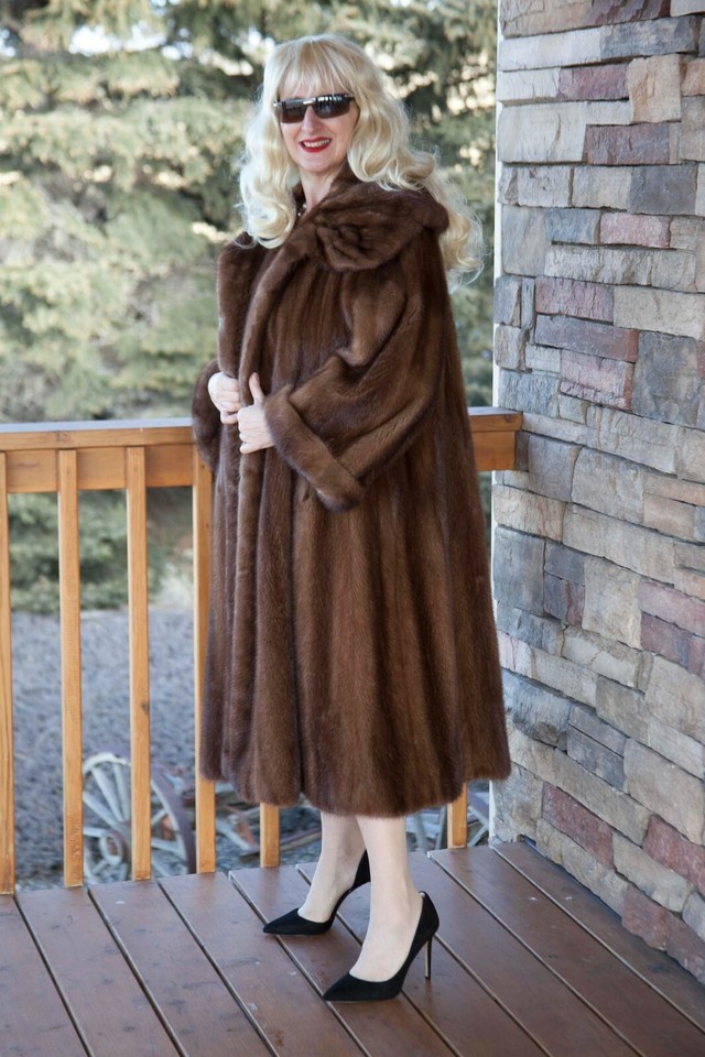 Natural Mink Full Length Coat IMPRESSIVE! | eBay