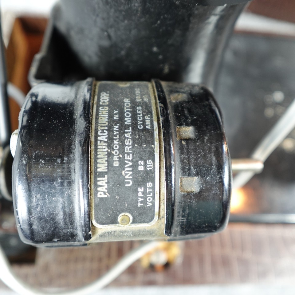 Antique Singer Sewing Machine Model 127 Serial #AA460660 Electric Works ...