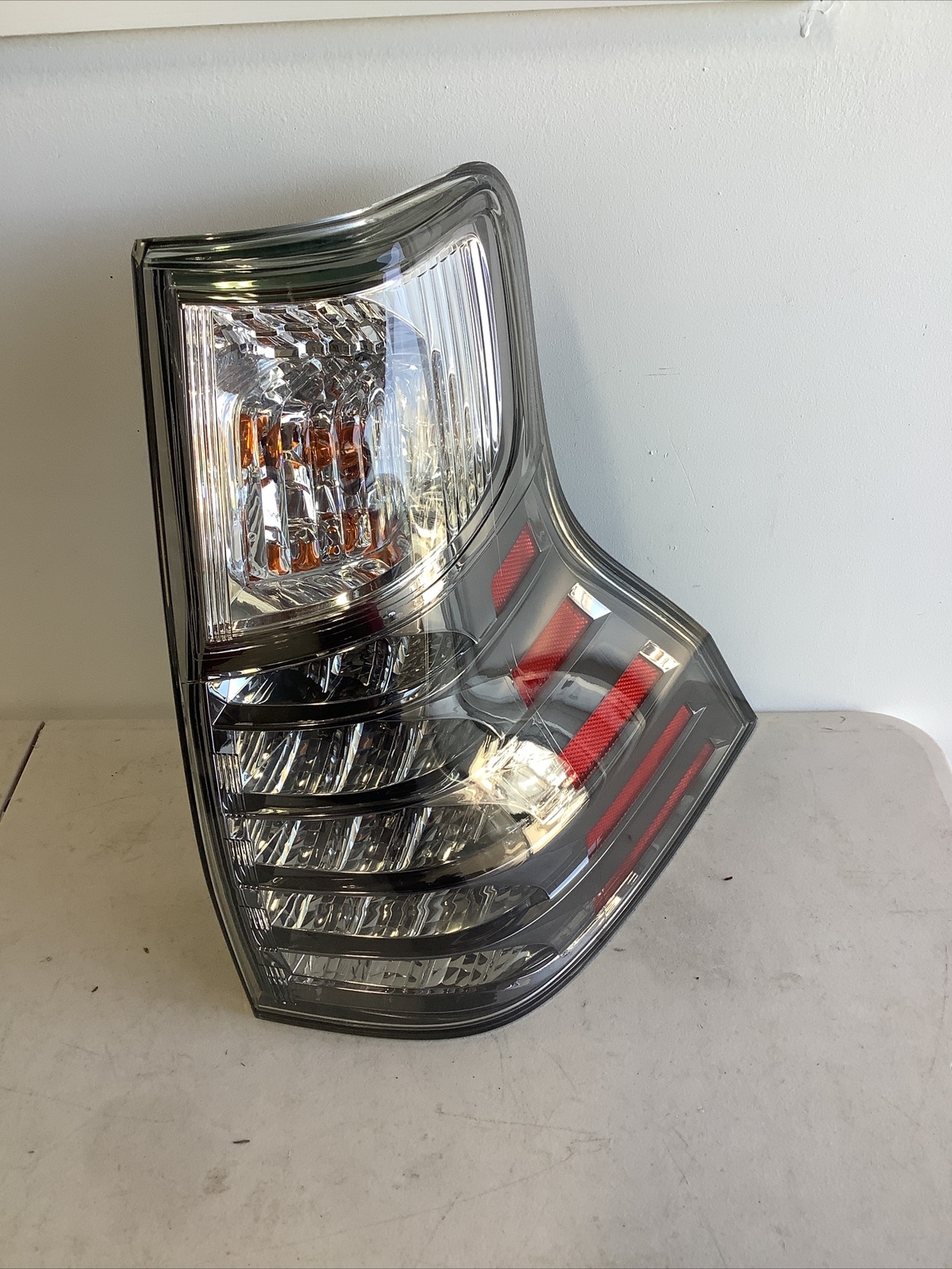 2014-2022 Lexus GX460 OEM Right Taillight Assembly | Clear Lens | Red ...