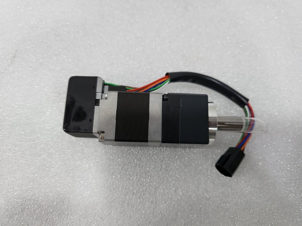 As-Is ORIENTAL MOTOR STEPPING MOTOR AZM24AK-PS10 | eBay