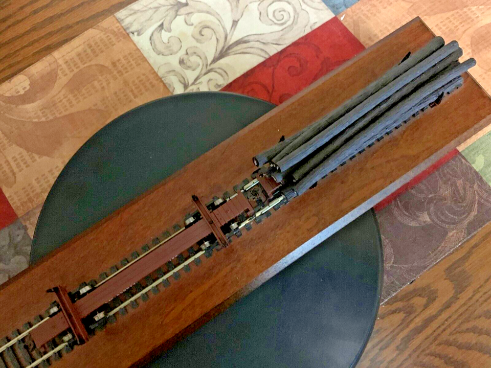 SKELETON LOG CARS - 2 pack w/LOG LOADS and CHAINS- COOS BAY - HO Scale ...