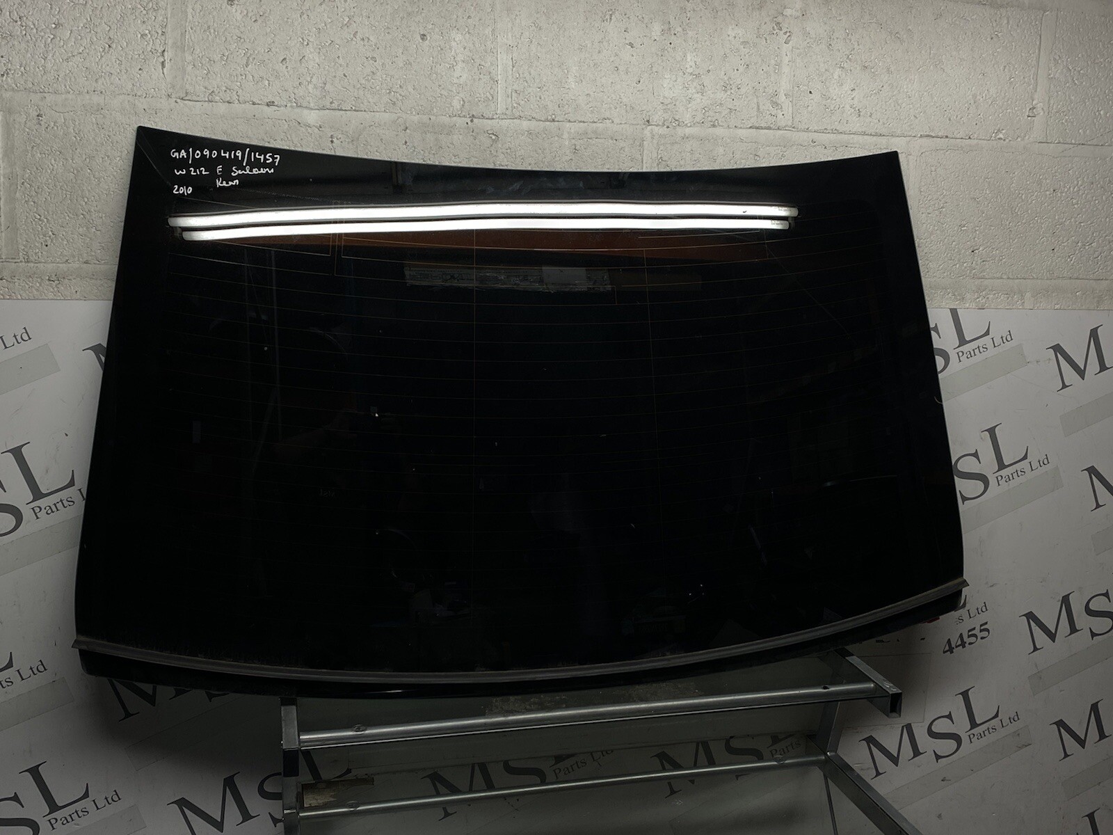 (AS) MERCEDES BENZ W212 E CLASS SALOON REAR WINDSCREEN SCREEN GLASS ...