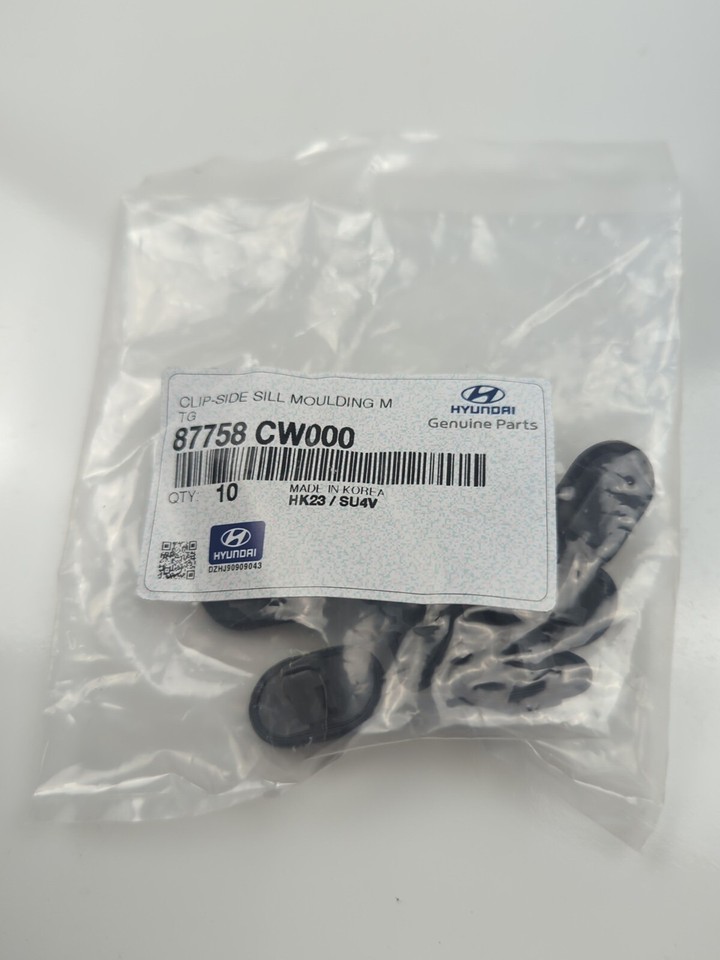 Genuine OEM Hyundai Genesis Wheel Opening Molding Clip 87758CW000 | eBay