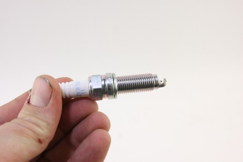 Set of 4 NGK 7751 ILZKR7B11 Laser Iridium and Platinum Spark Plugs ...