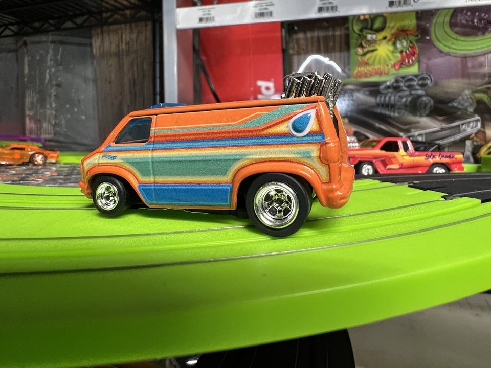 CalefNoise RODZ Hot Wheels Zinger Rod Drag Van Slot Car | eBay