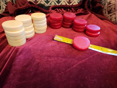 Vintage 28 Hard Plastic Checkers 1 6/8th 14 Red 15 White | eBay