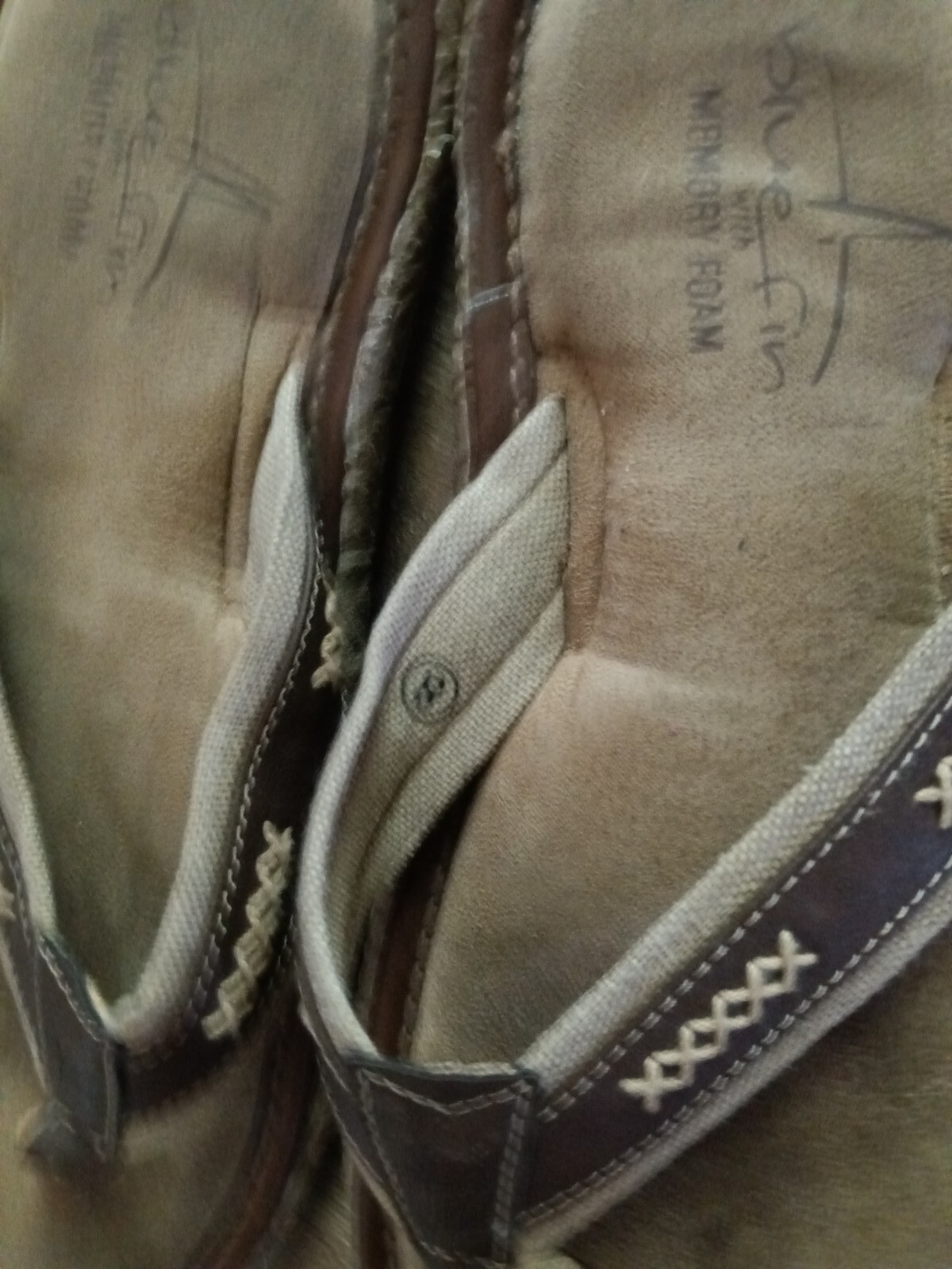 Blue Fin Mens tan brown thong Sandal flip flops Memor… - Gem