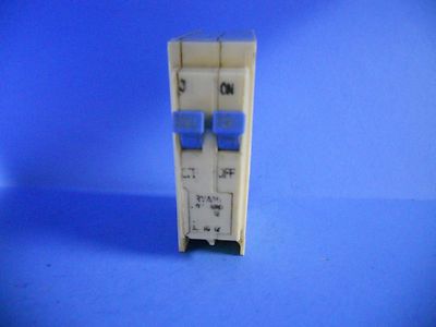 * BRYANT 15 amp plug in TWIN POLE circuit breaker BR1515 (CHIP ...
