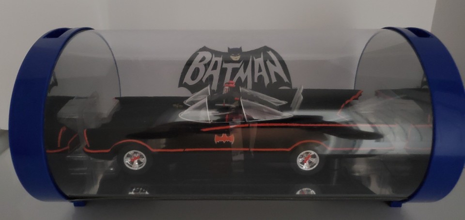 HOT WHEELS 1/18 SAN DIEGO COMIC CON FLOCKED BATMOBILE 1966 TV SERIES ...