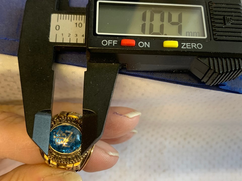 1972 University of Maryland Medicine Ring 10K Gold 17.58g Sz 7 Sapphire ...