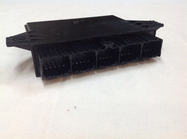 2013 - 2015 Ford Focus Body Control Module BCM BCU Unit P Av6n-19g481 ...