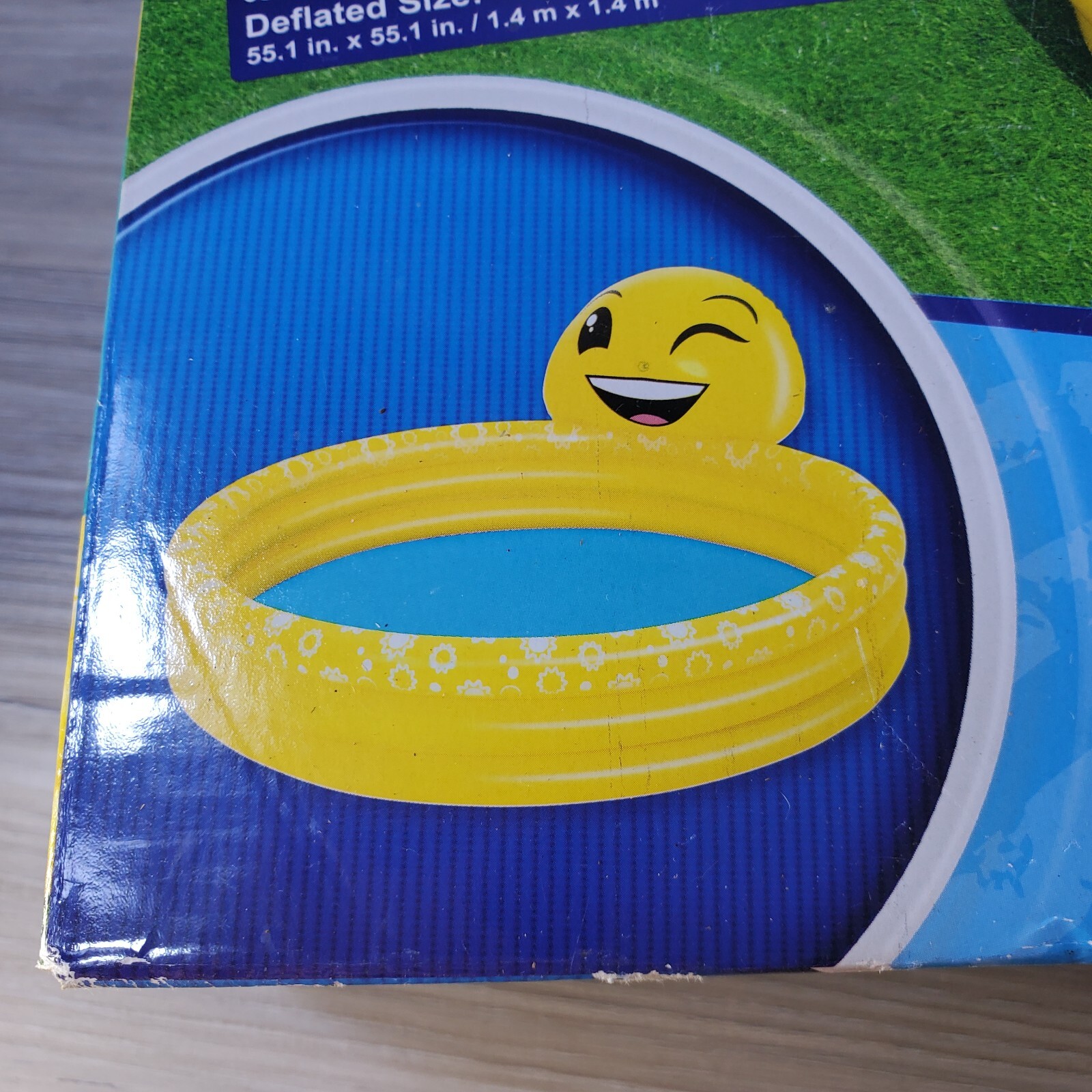 H2O GO Summer Smiles Sprayer Pool Built-In Sprayer, 65” x 56.7” x 27 ...