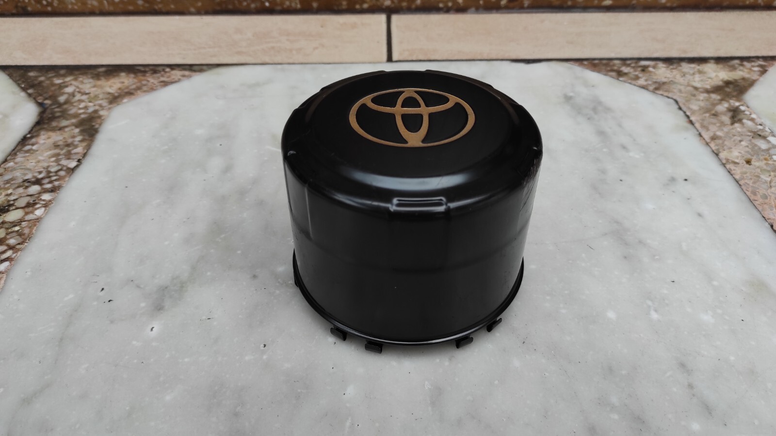 NOS 91 - 1997 Toyota Land Cruiser Steel Wheel Center Hub Cap Ornament ...