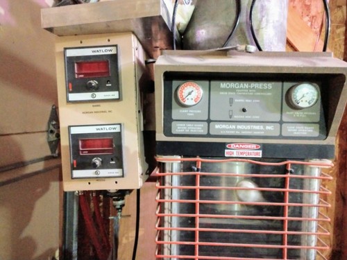 Plastic Injection Molding Machine, big area small footprint 120V Morgan ...