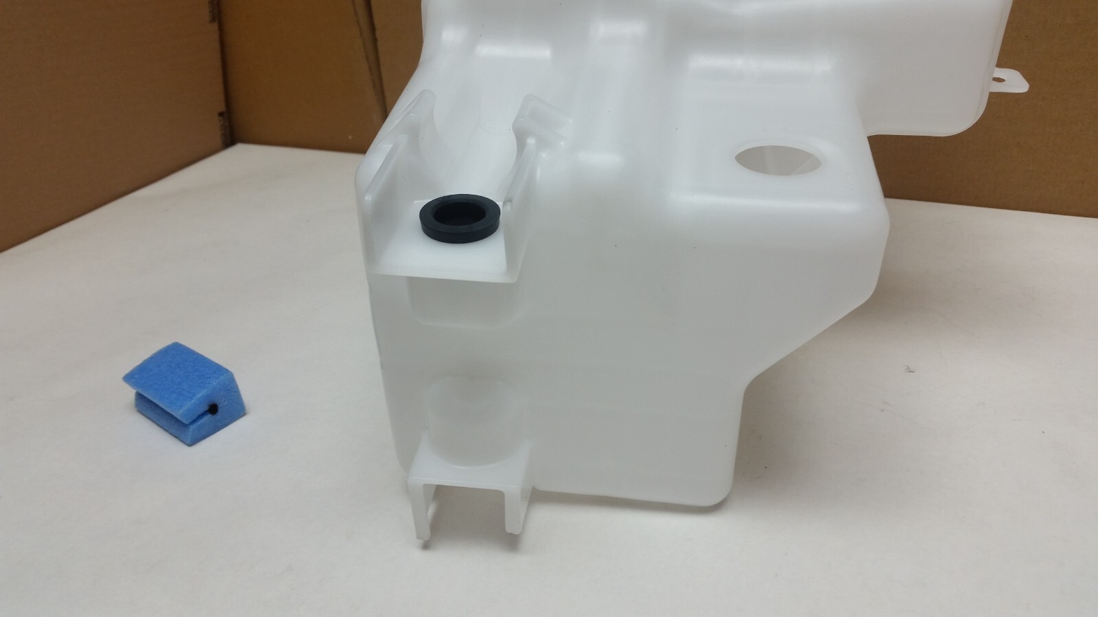 LEXUS+R-19+OEM+JAR+ASSY+WINDSHIELD+WASHER+85355-48070+8535548070+ for ...