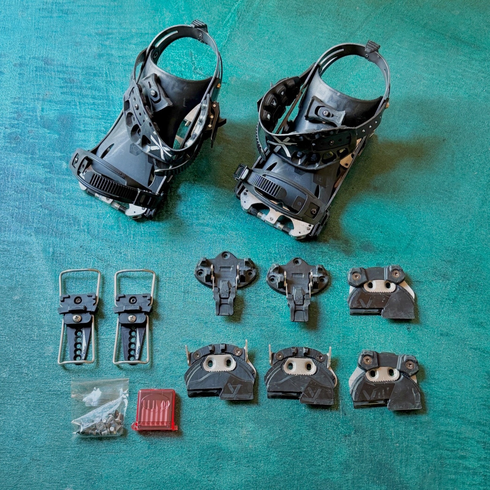 Karakoram Splitboard Snowboard Bindings + all pucks, risers and ...