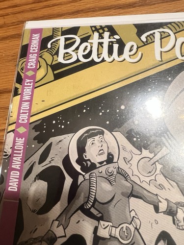 BETTIE PAGE #2 COVER B VARIANT NM- 2017 GOOD GIRL ART GGA SEXY RISQUE ...