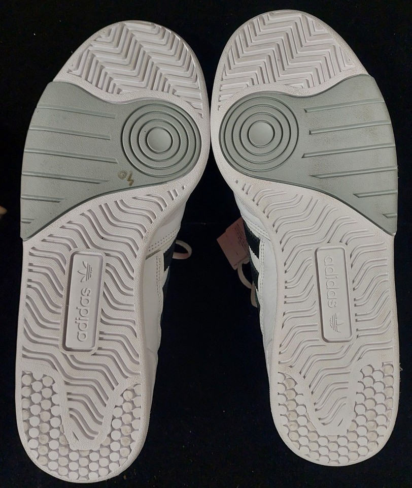 Men's ADIDAS White & Black BNWT Leather Courtic Trainers Size UK 10 CG P19 | eBay UK