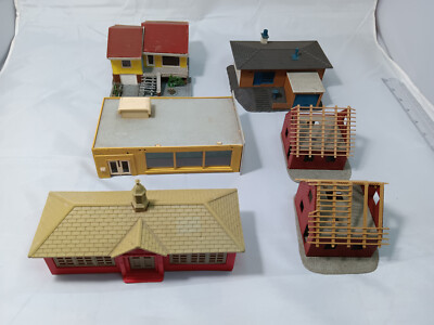 Lot of 6 HO Scale buildings Life Like Bachman model power or Similar | eBay