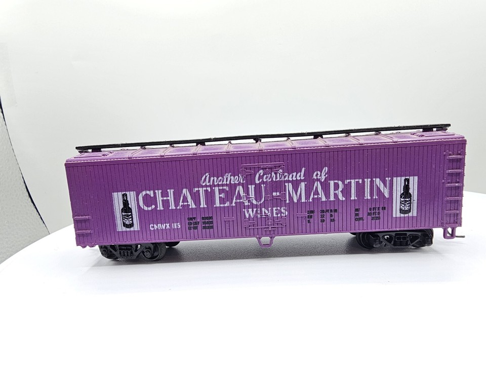 **READ** AHM/ROCO HO Chateau Martin Wines CMWX 115 REEFER BOXCAR | eBay