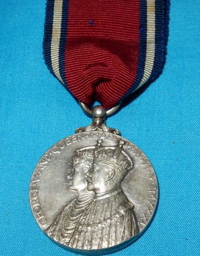 ANTIQUE 1910 - 1935 KING GEORGE V & QUEEN MARY SILVER JUBILEE MEDAL - VERY FINE | eBay UK