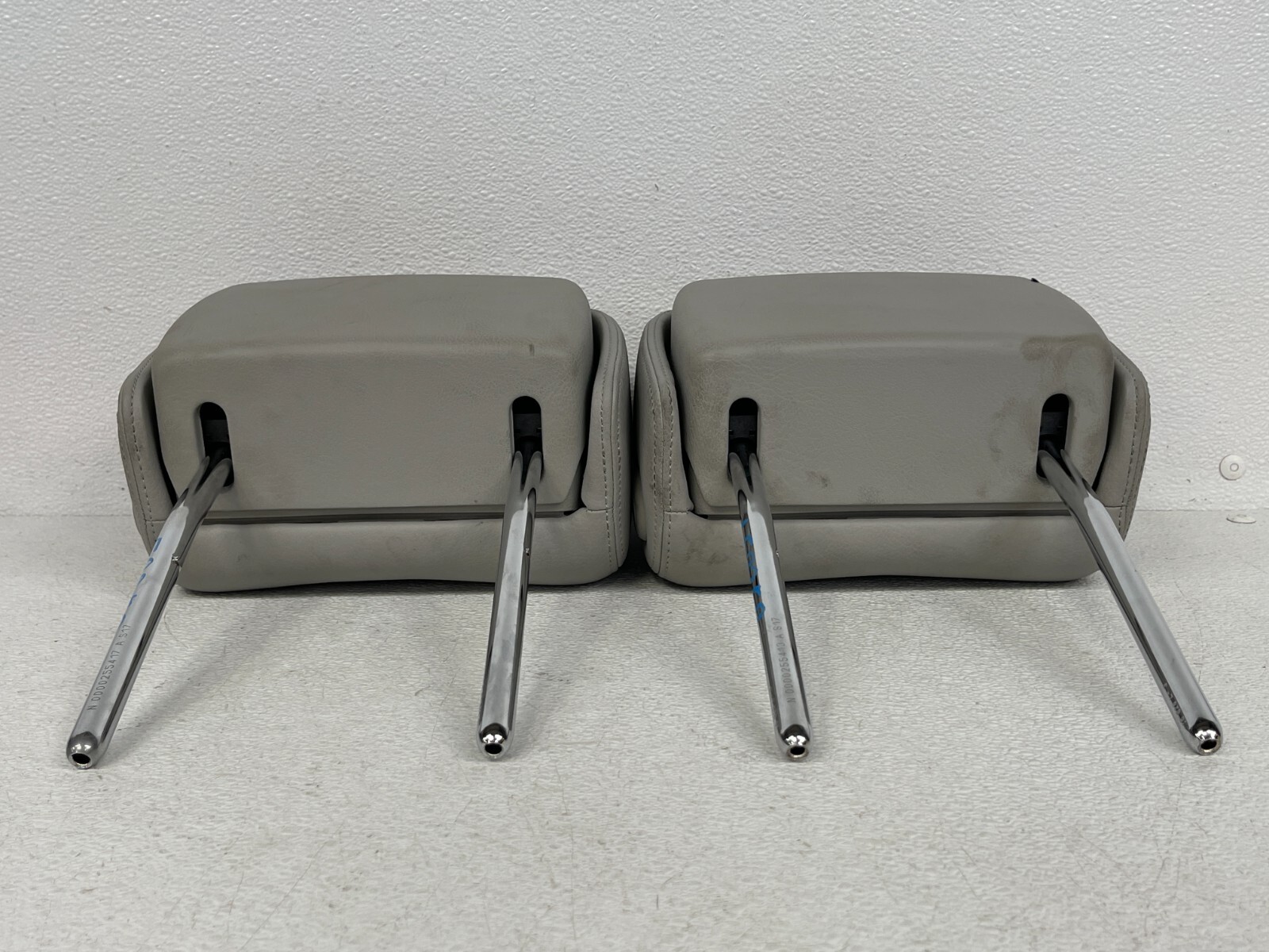 ⭐2016-2018 AUDI A7 FRONT SEAT UPPER HEADREST SET LEFT RIGHT GREY OEM ...