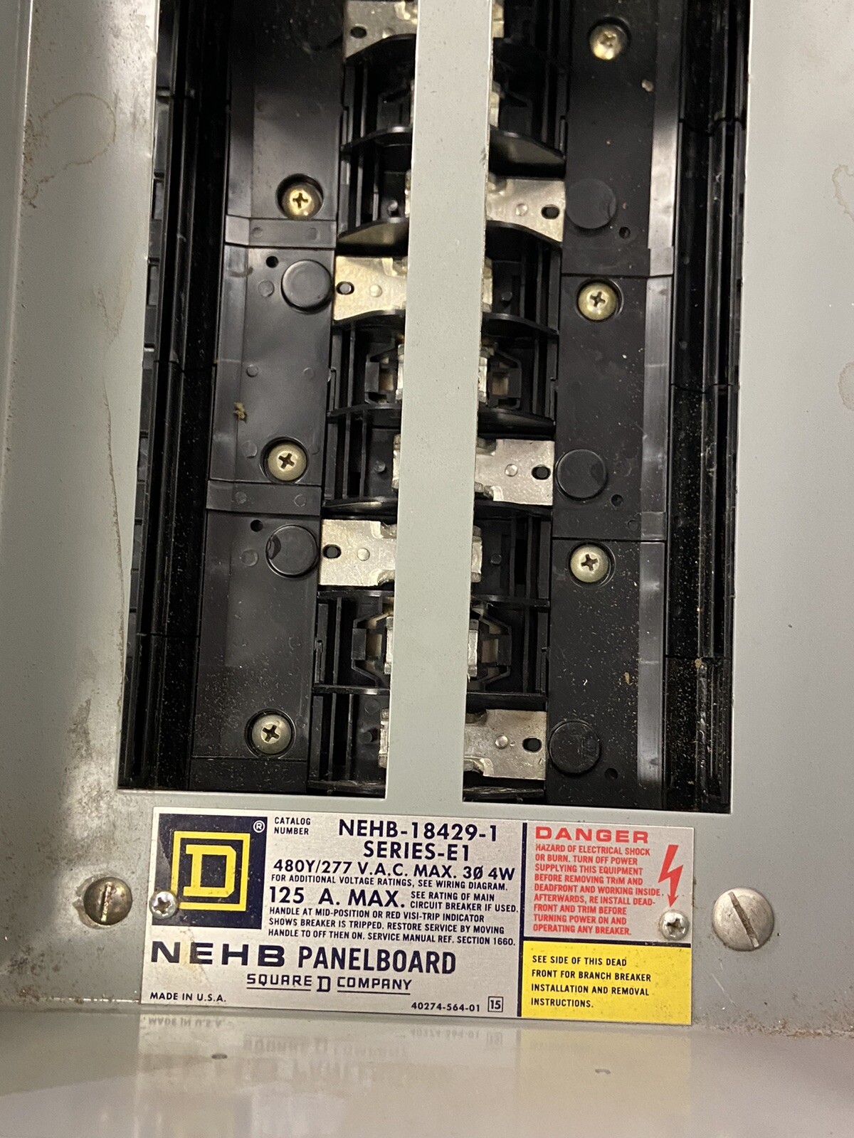 SQUARE D NEHB-18429-1 PANELBOARD EHB LUG PANEL SER E1 3PH 4W 125A 480Y ...