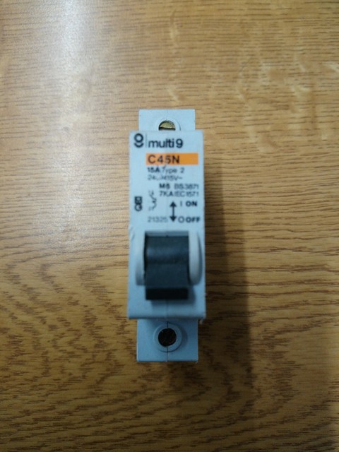 Merlin GERIN 15 Amp Type 2 M6 MCB Circuit Breaker C45n 21325 for sale ...