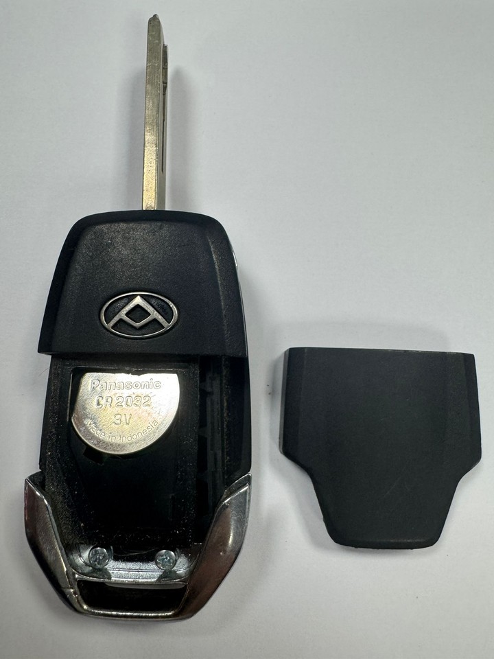 GENUINE MAXUS 3 BUTTON REMOTE FLIP KEY FOB TESTED & WORKING ! | eBay UK