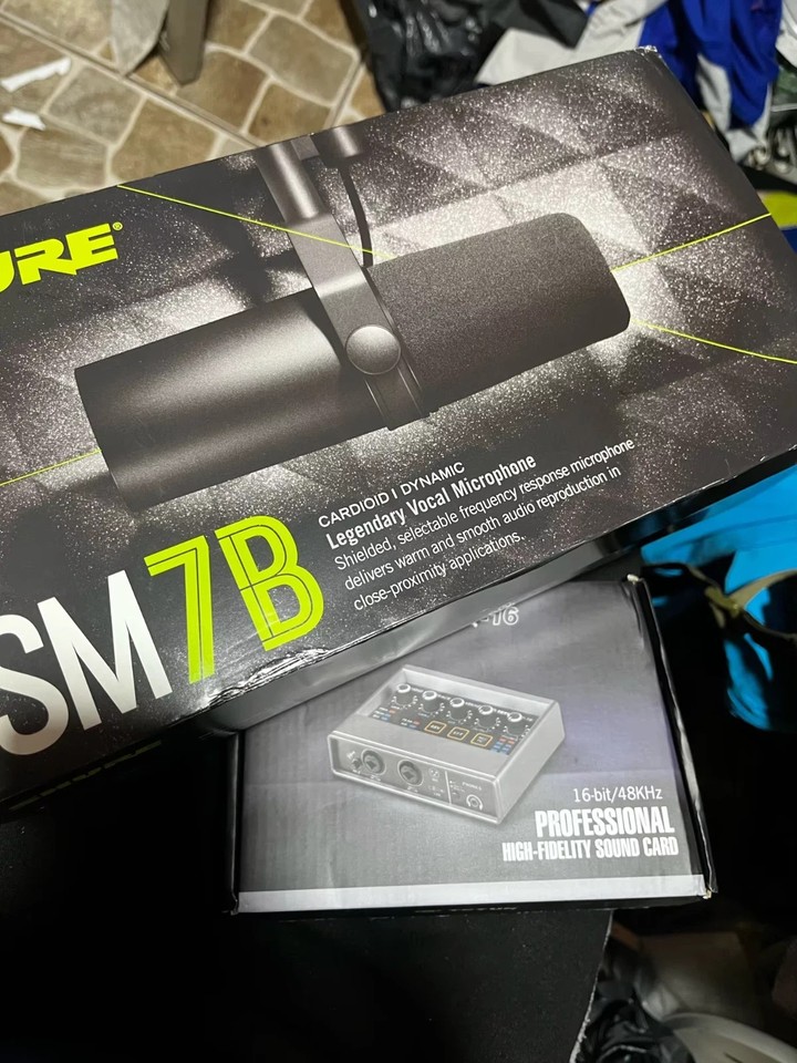 Shure SM7B Cardioid Dynamic Vocal Broadcast Microphone Sealed in box ...