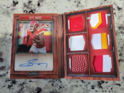 2022 Playbook Rookie Signature Locker Skyy Moore RPA Booklet 18/25 | eBay