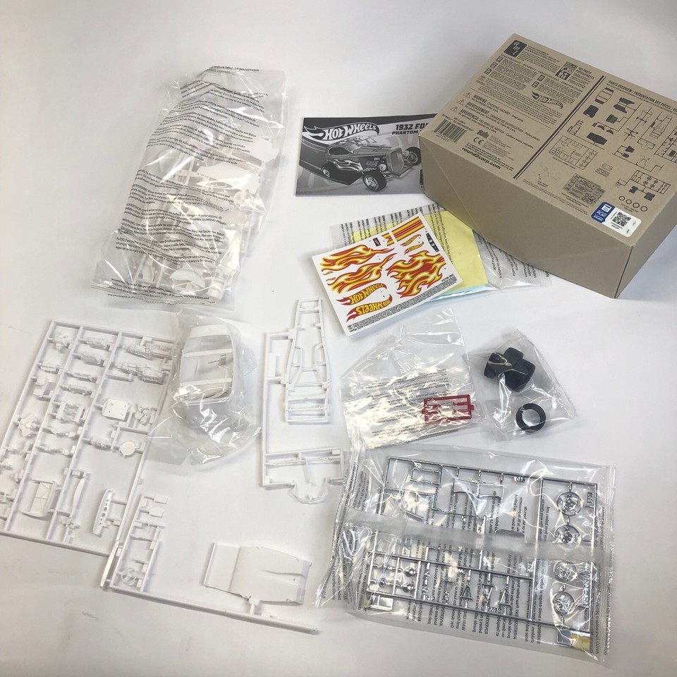 AMT Hot Wheels 1932 Ford Vicky Phantom 1/25 Scale Model Kit New Open ...