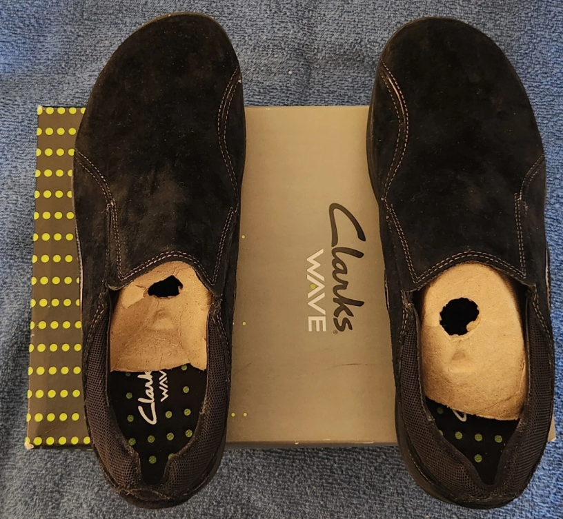 Clarks Wave Black Suede Slip-On Shoes Women's Size 8.5W in Excellent ...