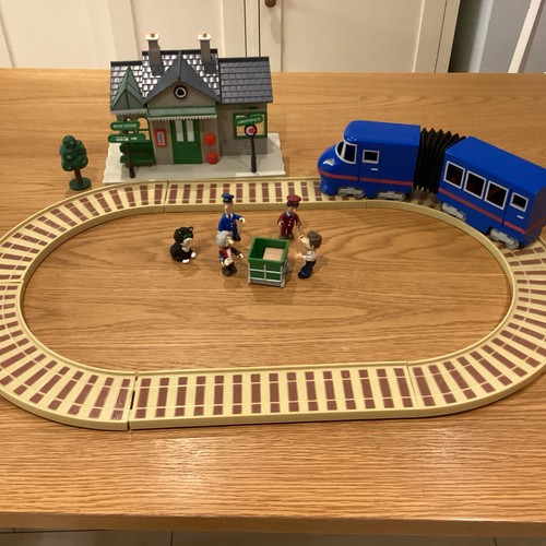 Postman Pat Pencaster Flyer Push-Along SDS Train Set Figures Train ...