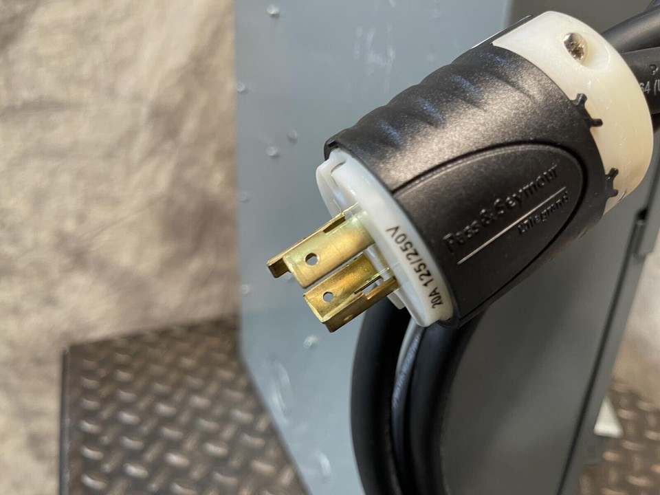 Square D SC1624M100S 100A Load Center with L1420 Plug, Receptacles and ...