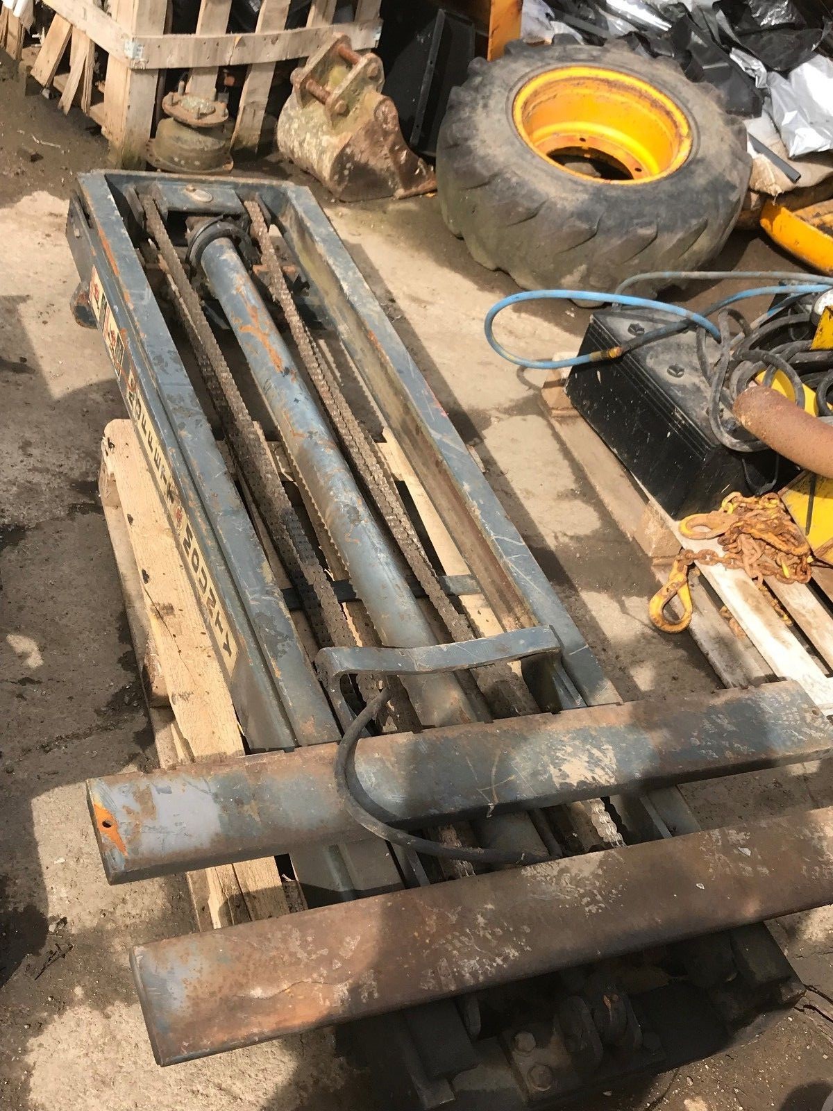 MOFFETT MOUNTY FORKLIFT MAST & CARRIAGE | eBay UK