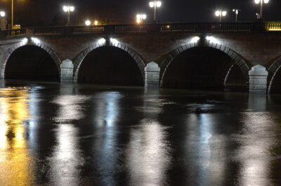 Photo 6x4 Worcester Bridge Floodlit Worcester Bridge with the light ...