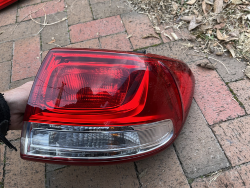 2016-2018 Kia Sorento Right Outer Halogen Taillight Tail Light Assembly ...