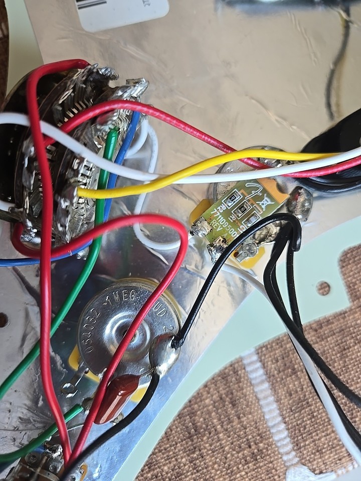 Fender Noiseless Loaded Pickgaurd Player Plus Strat Sss Stratocaster ...